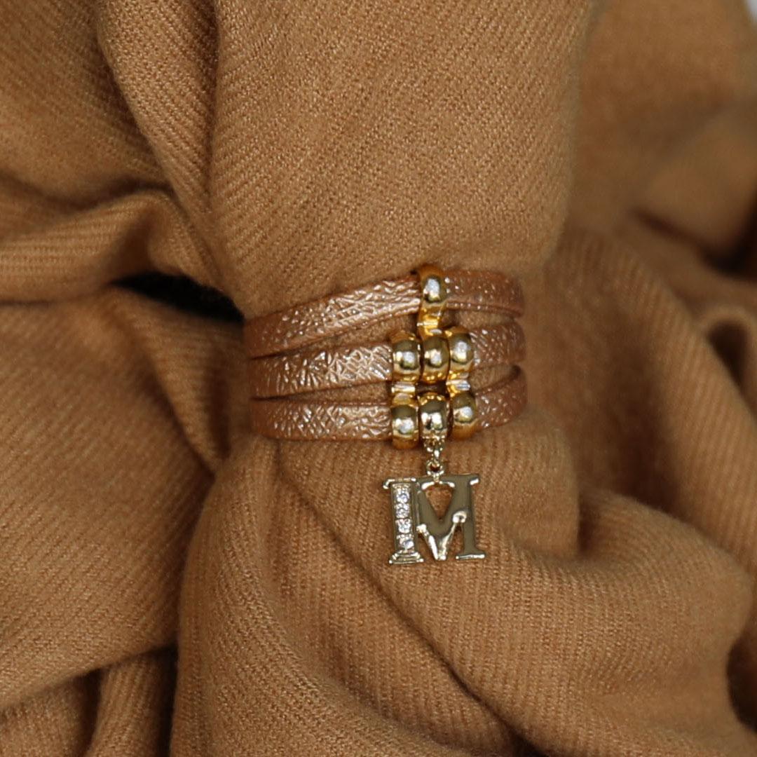 Lock and Shine | Exclusive accessories for scarf lovers everywhere.