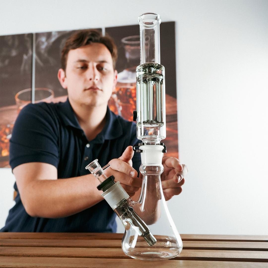 Beaker Bong - Classic Glycerin Bong | The Freeze Pipe