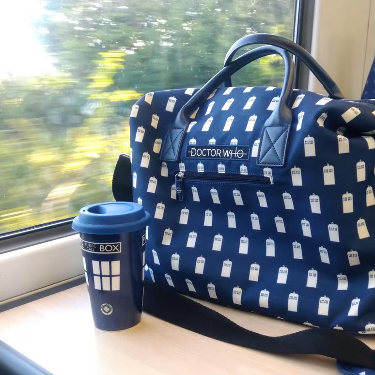 Doctor Who Bag - TARDIS Laptop Messenger & Travel Bag - Dr Who ...