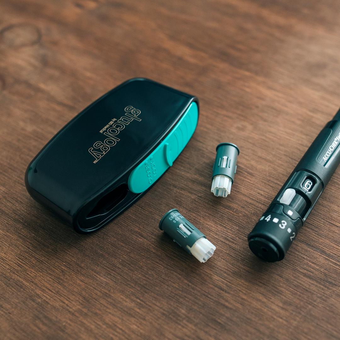 3 x Pen Needle Pocket Container