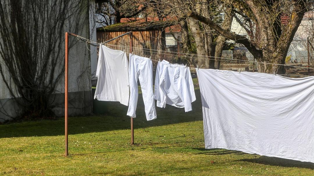 Where Is the Best Place to Put a Washing Line? – Lifestyle Clotheslines