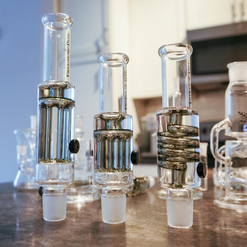 Online Smoke Shop | Glass Pipes & Bongs | Ice-Cold Puffs