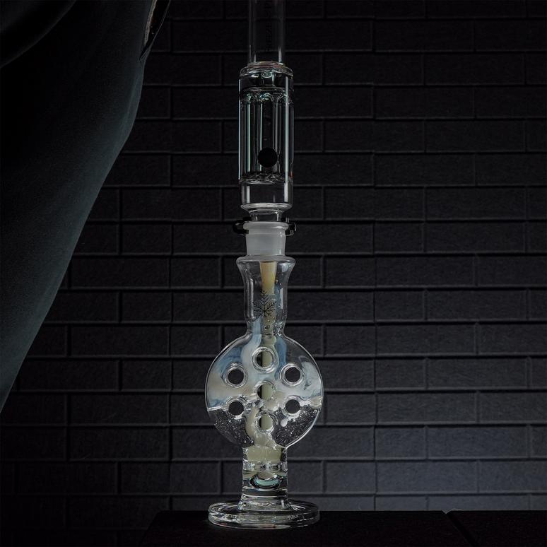 Swiss Perc Bong – The Freeze Pipe