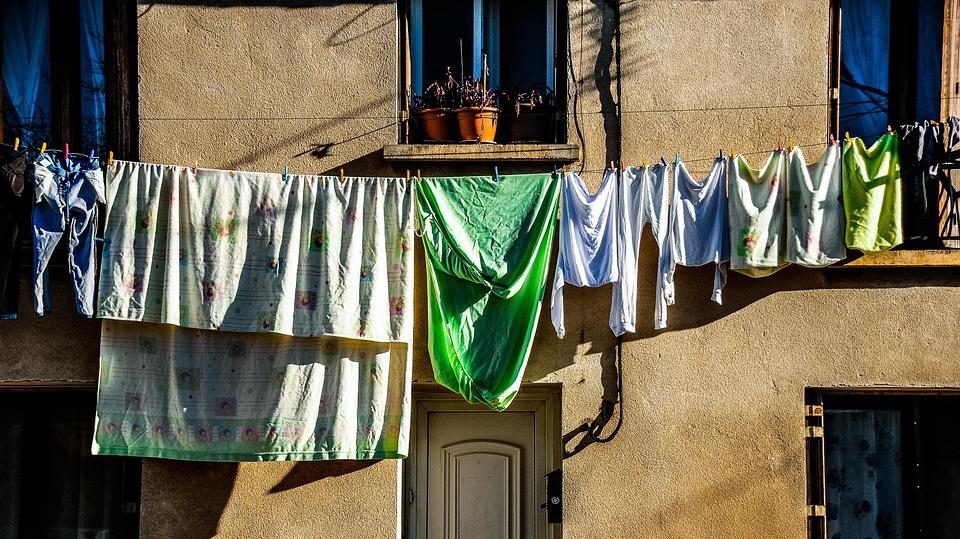 Top Clothesline Options to Buy This Summer: Expert Picks and Reviews ...