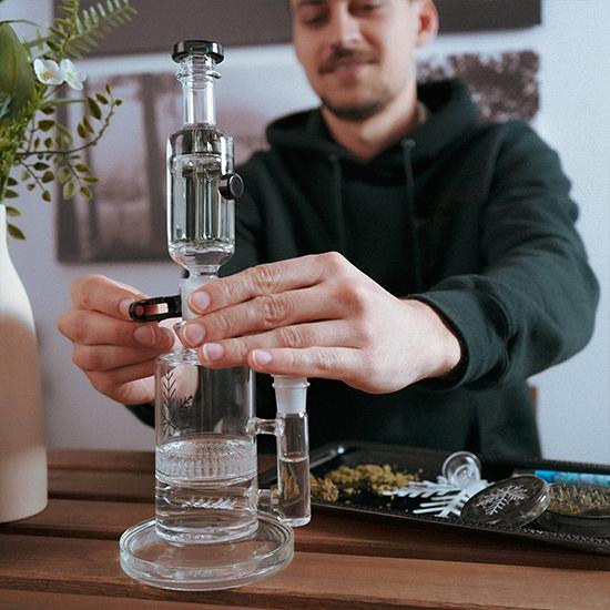 Mini Bong – The Freeze Pipe