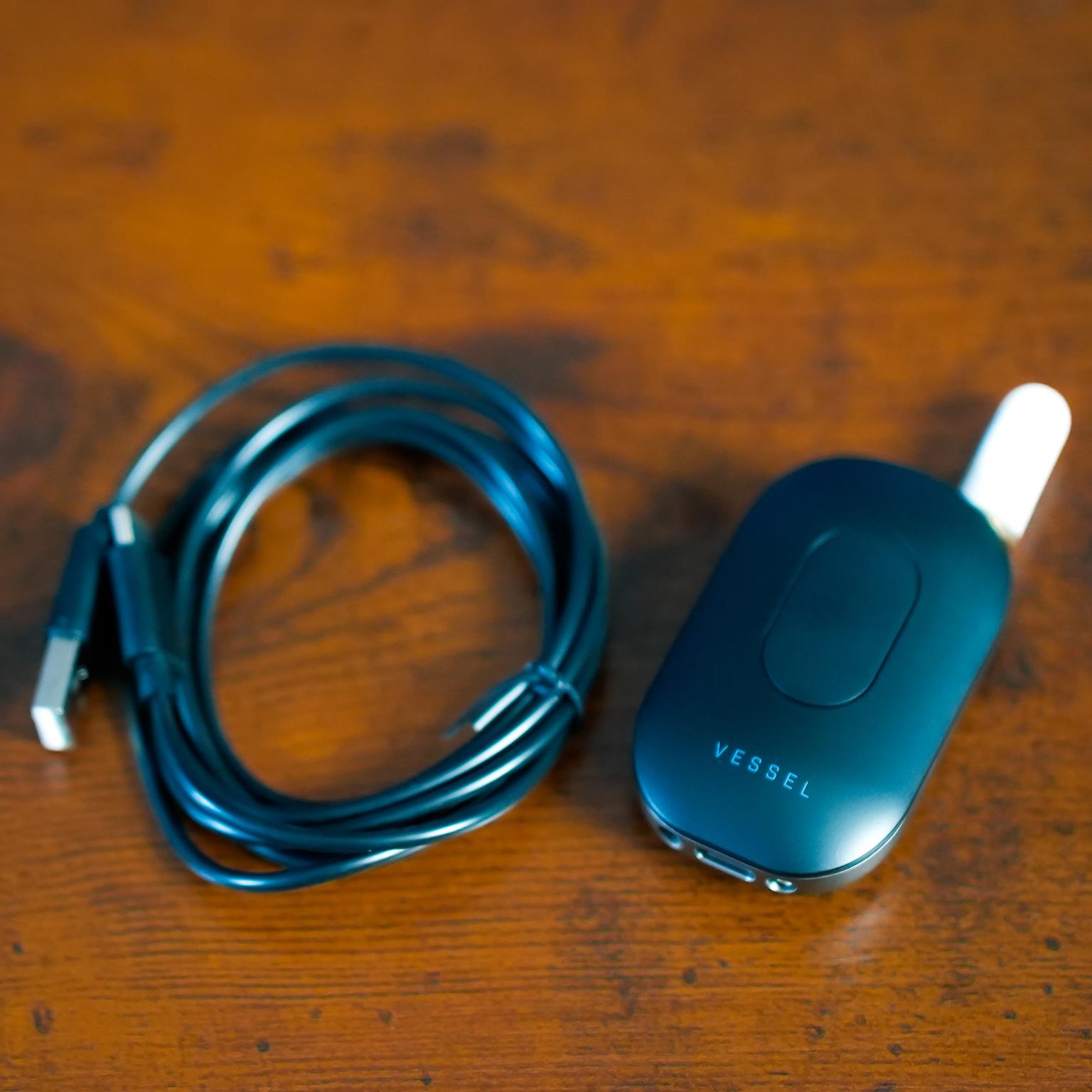 Vessel Compass Vape Pen | Smoke-Cooling Bundle | Smooth Hits – The ...