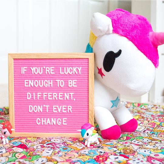 Premium Hot Pink Felt Letter Board - 10x10 Inches