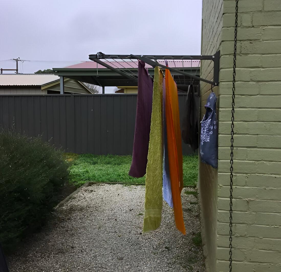 9 Australian Made Clotheslines for Families of 5: Spacious and Reliabl