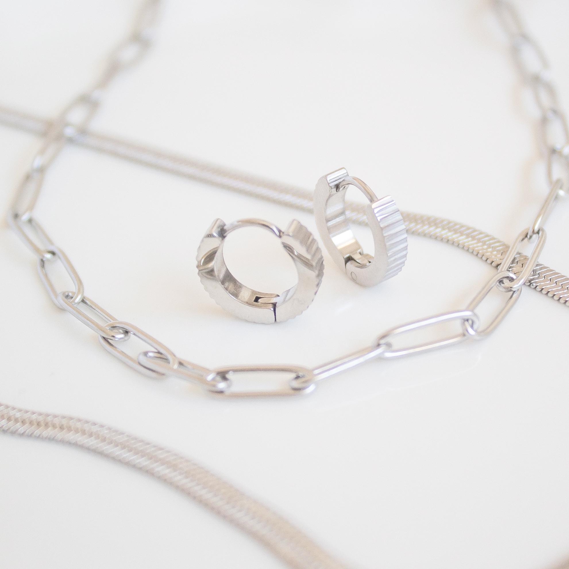 5 Tips For Wearing Jewellery With Metal Allergies & Sensitive Skin ...
