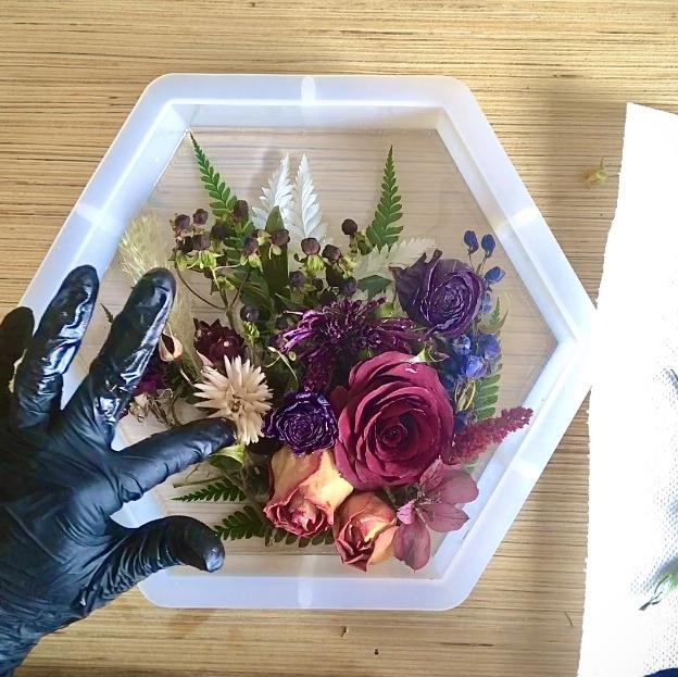 How to Preserve Flowers in Epoxy Resin - Easy DIY Guide – Art 'N Glow
