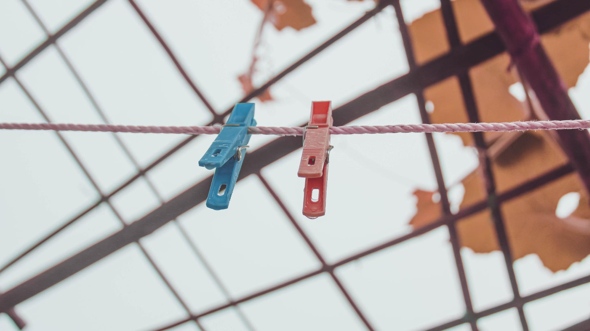 How to Air Dry Clothes in a Small Apartment – Lifestyle Clotheslines