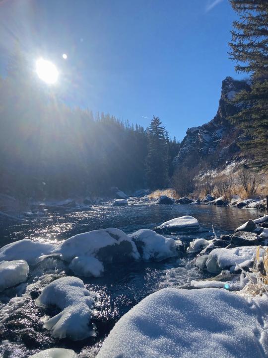 Reading the River – Togens Fly Shop