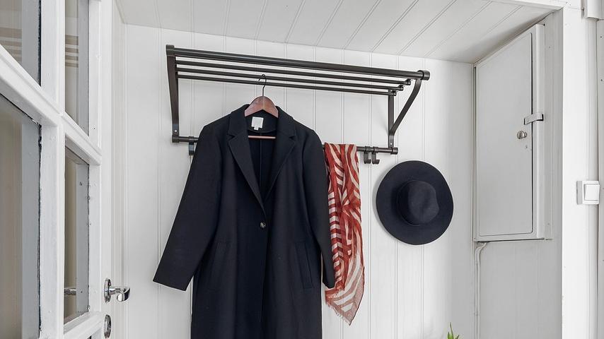 How to Choose the Best Small Clothing Rack for Your Home – Lifestyle ...