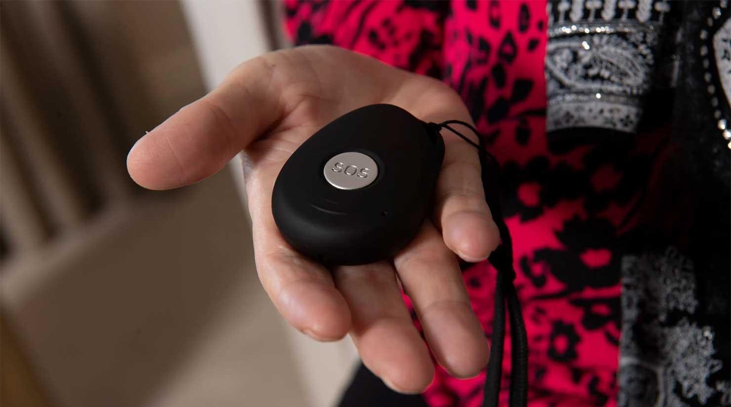 Footprint GPS Alarm & Falls Detector | Ensure Your Loved One With Deme ...