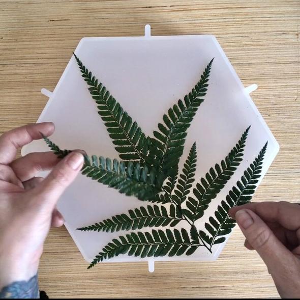 How to Preserve Flowers in Epoxy Resin - Easy DIY Guide – Art 'N Glow