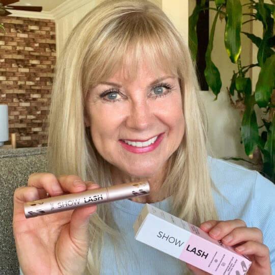 Show Lash Eyelash Serum- LeVaye' Cosmetics