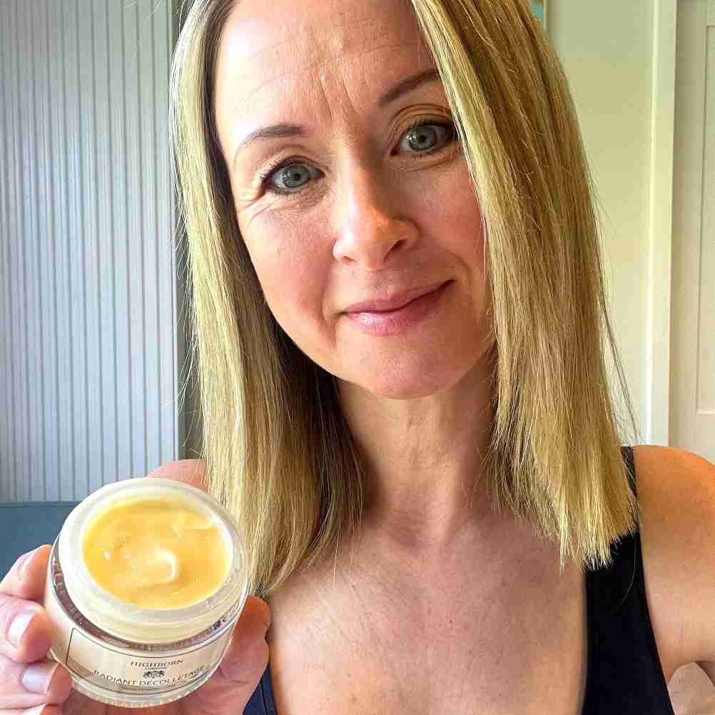 Radiant Décolletage