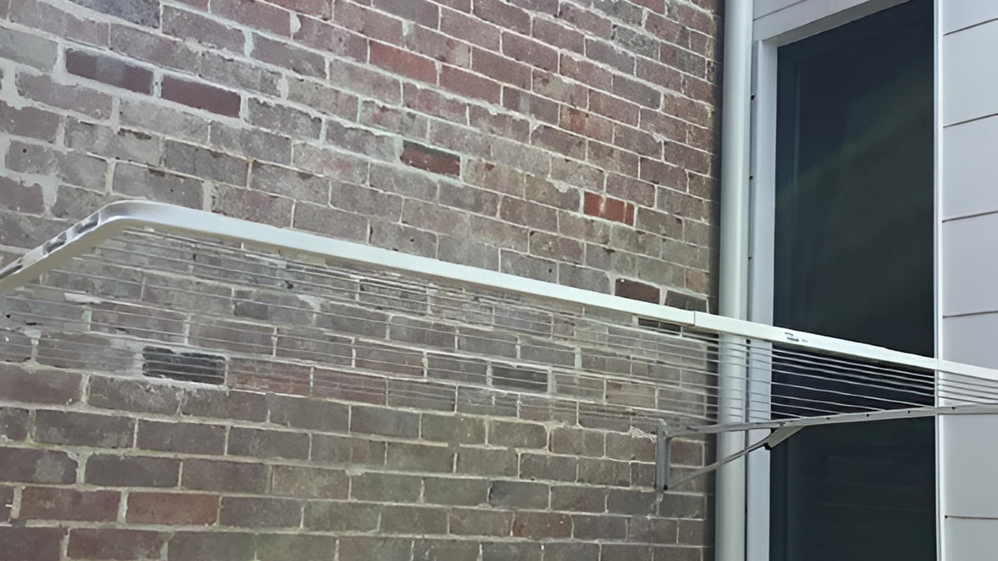 Experts Review the Austral Standard 28 Clothesline: Great in Every Way ...