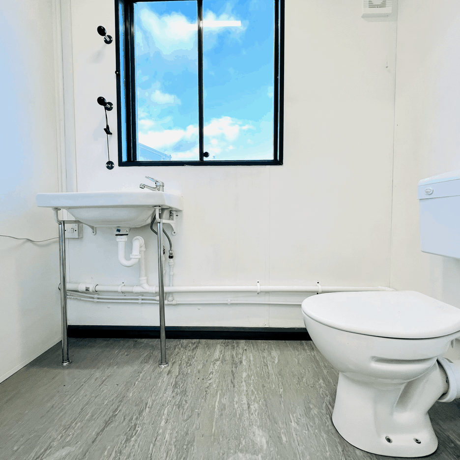 32x10ft Custom Cabin | Canteen / Office | With New WC/Wash Room | New
