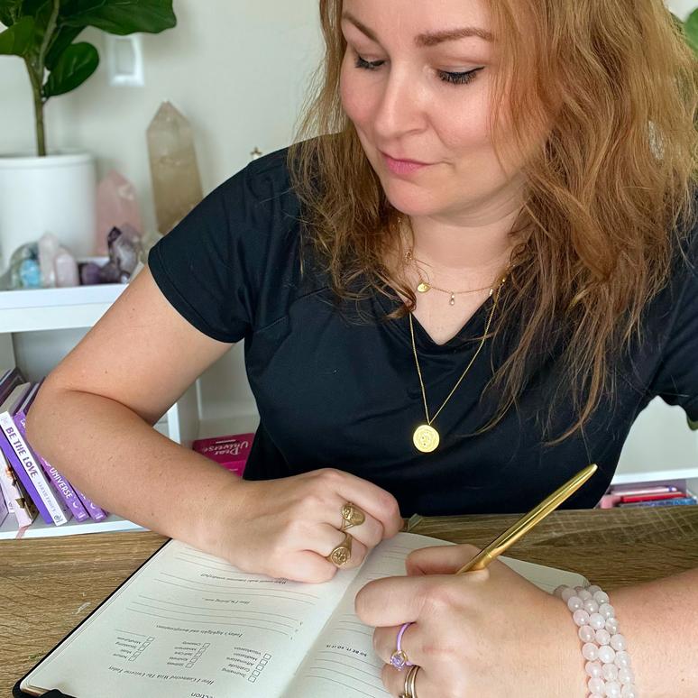 Dear UNIVERSE Manifestation Journal by Sarah Prout