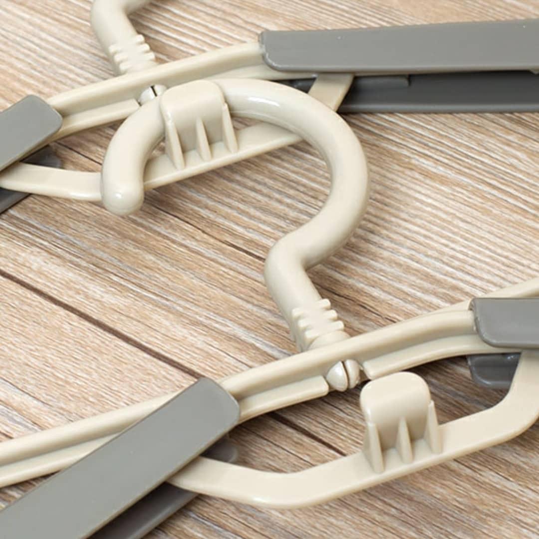 Adjustable Heavy Duty Extra-Wide Bumpless Clothes Hangers