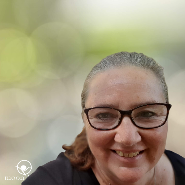 Re-Train Your Brain with Scent – Moon Haven