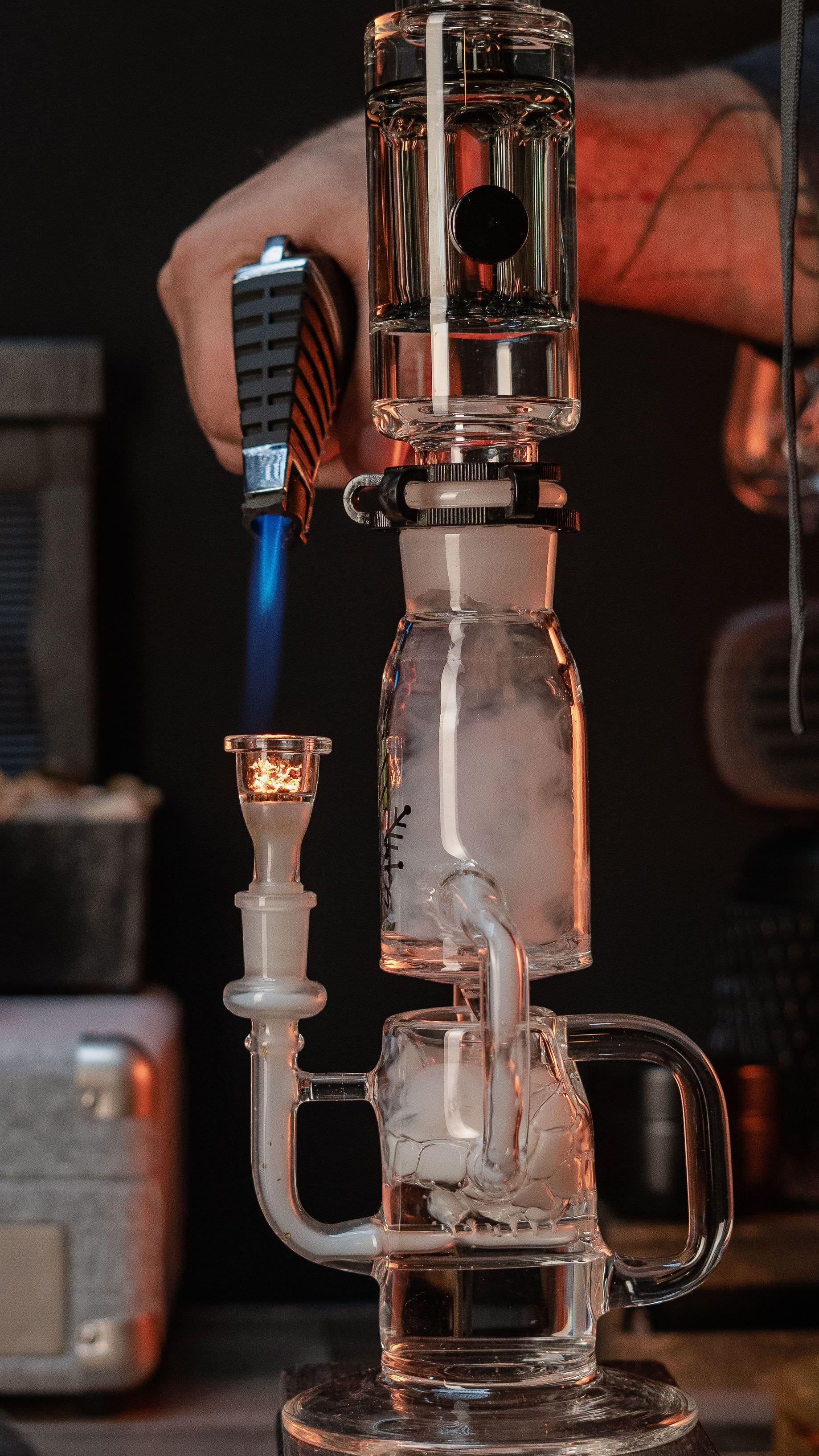 Recycler Bong | The Freeze Pipe