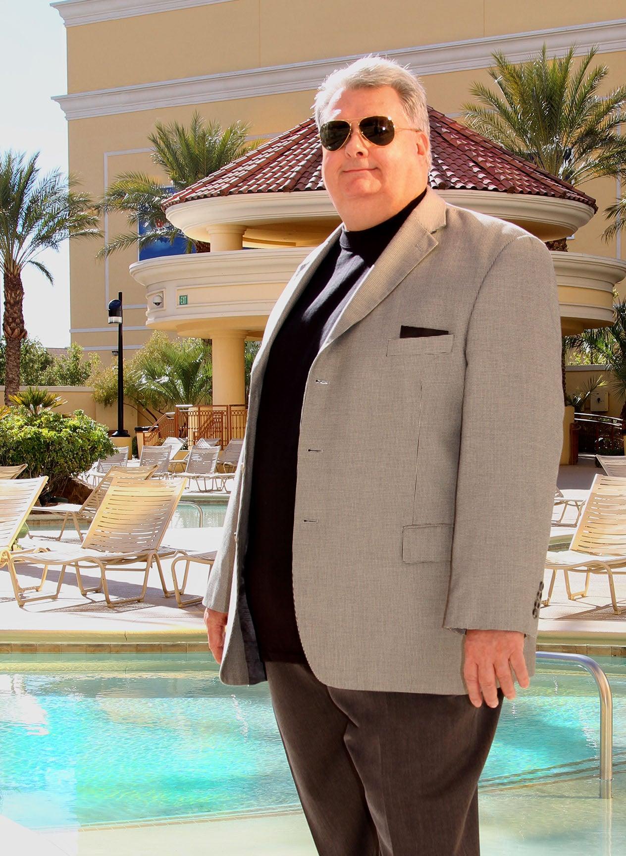 Fat Fashion Favorites: 5 Fashion Accessories for Plus Size Men You Can ...