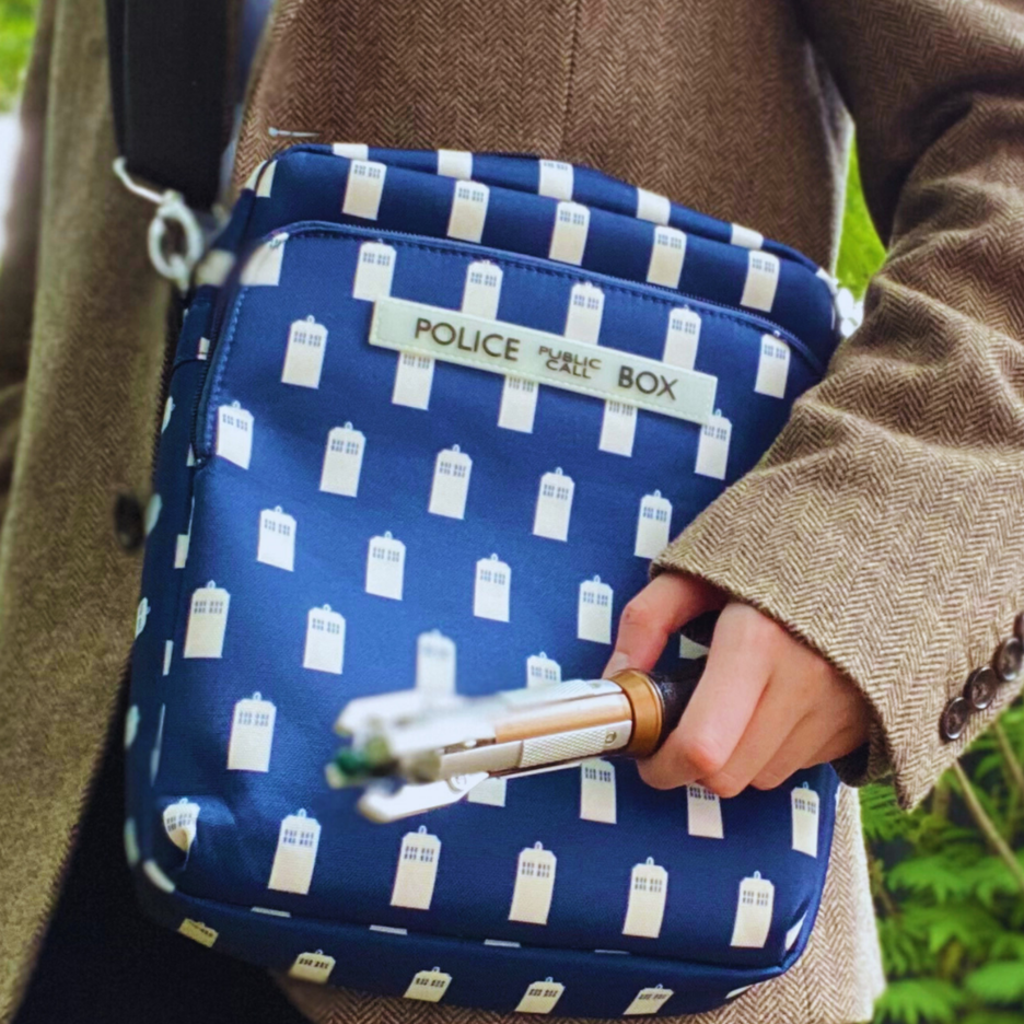 TARDIS Doctor Who Cross Body Bag - Doctor Who Messenger Satchel Bag ...