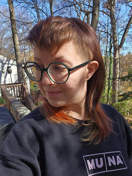 Why Does My Hair Color Looks Different in Every Light? (And Why That’s ...