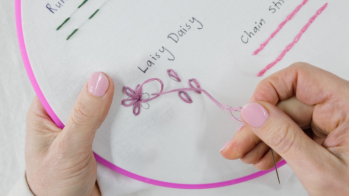 Lazy Daisy - Learn How to Do This Modern Embroidery Technique – Clever ...