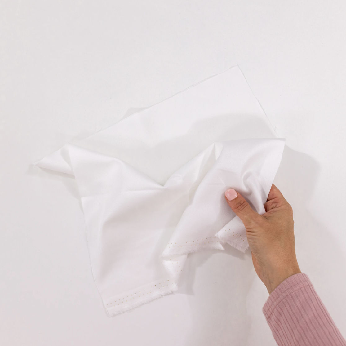 A Beginner Guide to the Best Modern Embroidery Fabrics – Clever Poppy