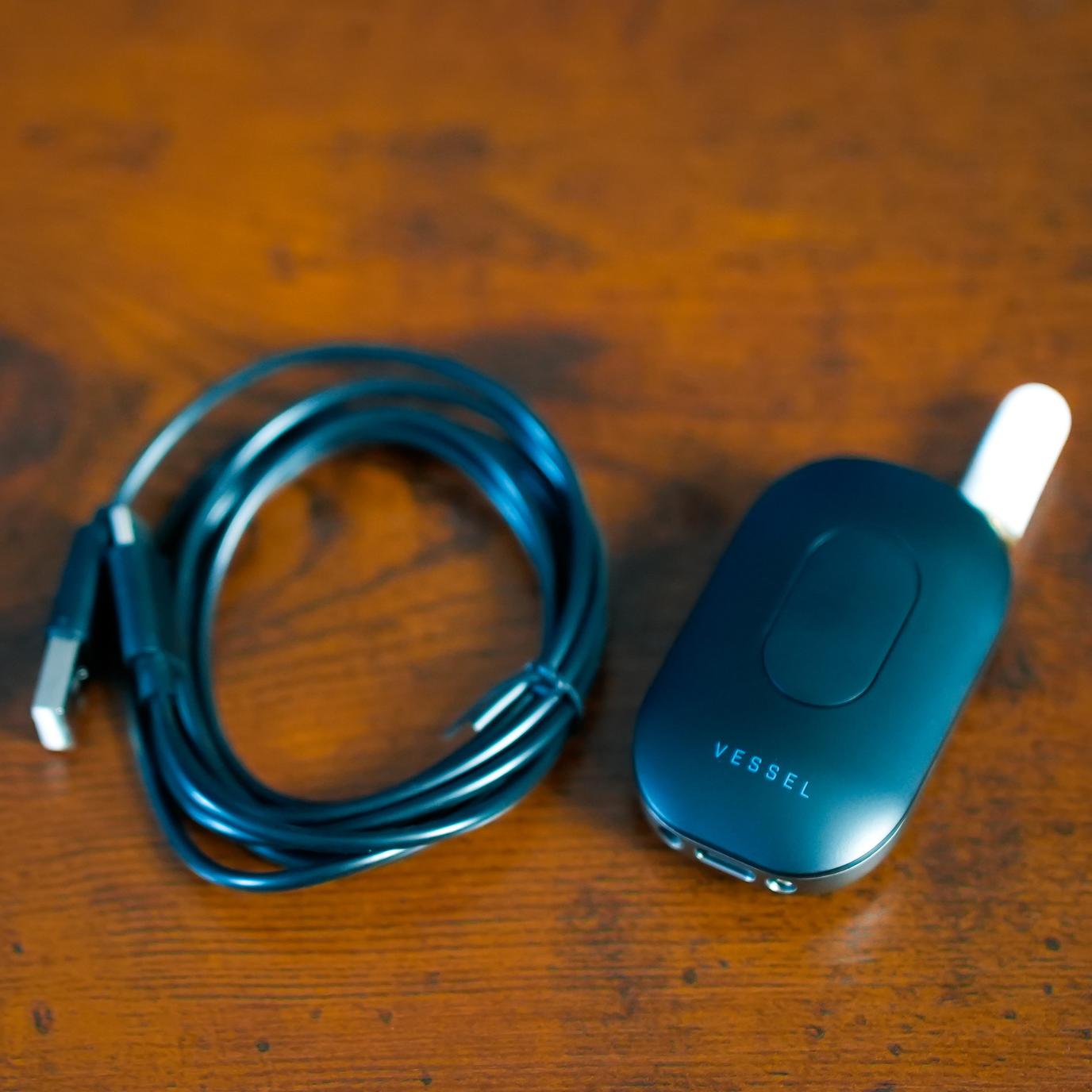 Vessel Compass Vape Pen | Smoke-Cooling Bundle | Smooth Hits – The ...