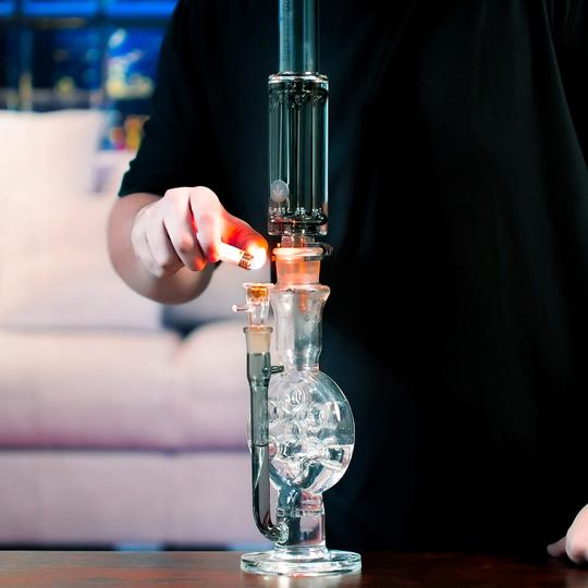 Swiss Perc Bong – The Freeze Pipe