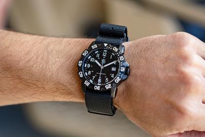 SANS-13 Tactical Sport Watch - Smith & Bradley Watches