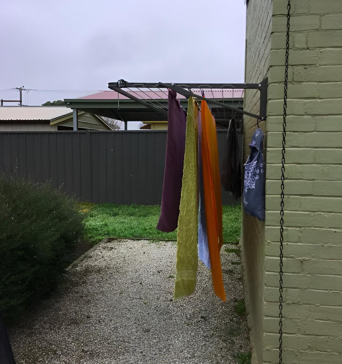 8 Best Fold Down Clothesline Models for 2024 – Australian Made Clotheslines