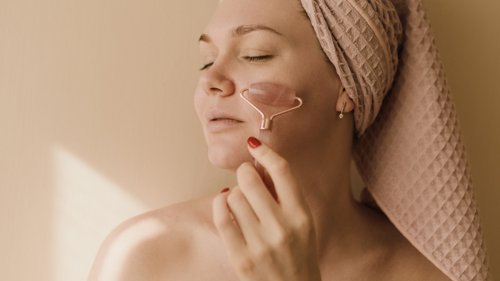 Self-pampering O'clock Face Rolling Benefits & Tips – Blumbody