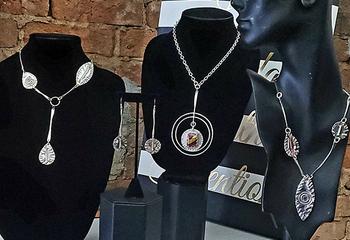 Junebug's Wearable Art Jewelry Boutique – Junebug Jewelry Designs