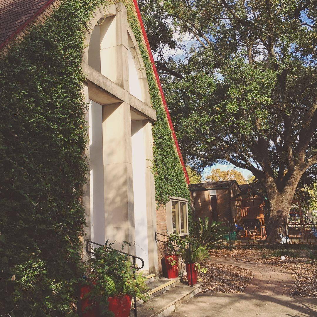 MEET A MYTHOLOGIE ELF: INTERVIEW WITH JENNI