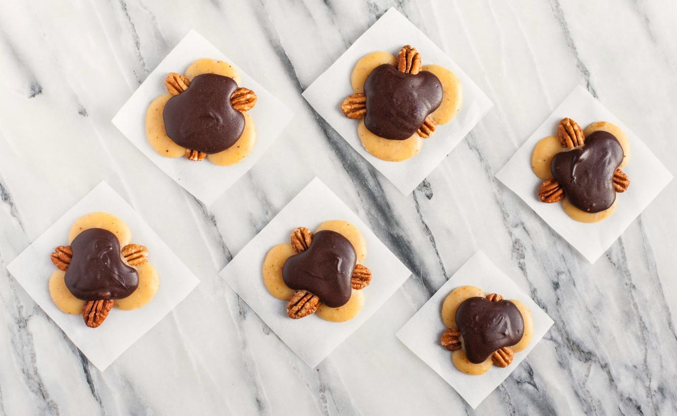 Keto Chocolate, Caramel & Pecan Turtles - Wellness Bakeries