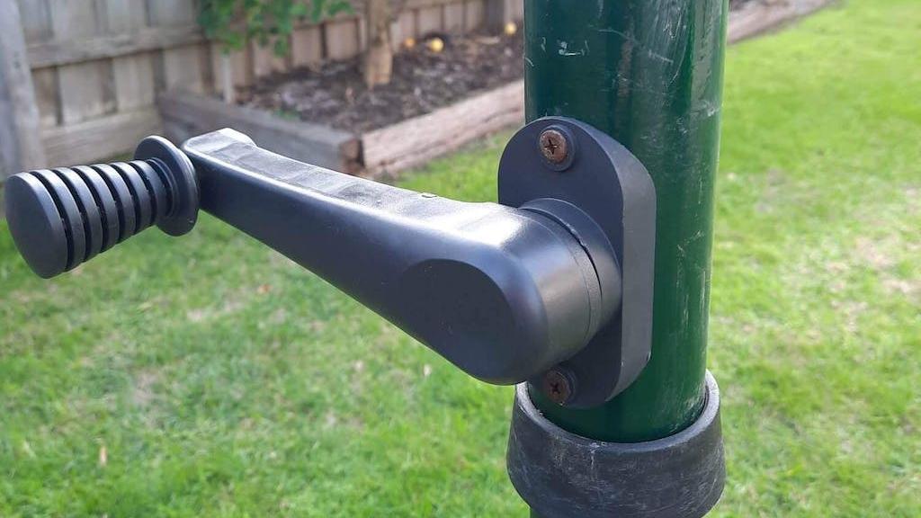 How to Repair Hills Hoist Winder – Lifestyle Clotheslines