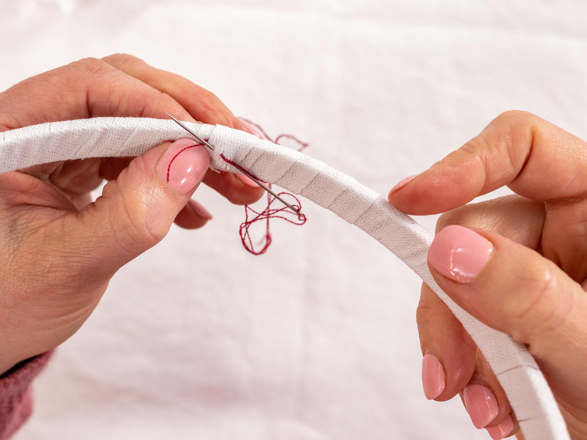 Binding Your Hoop- Learn This Modern Embroidery Technique – Clever Poppy