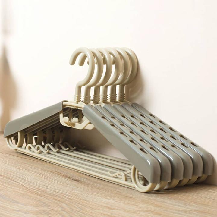 Adjustable Heavy Duty Extra-Wide Bumpless Clothes Hangers