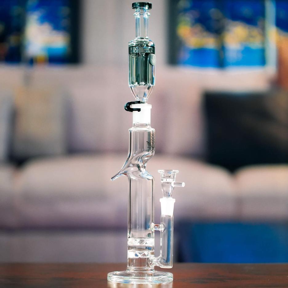 Tornado Bong – The Freeze Pipe