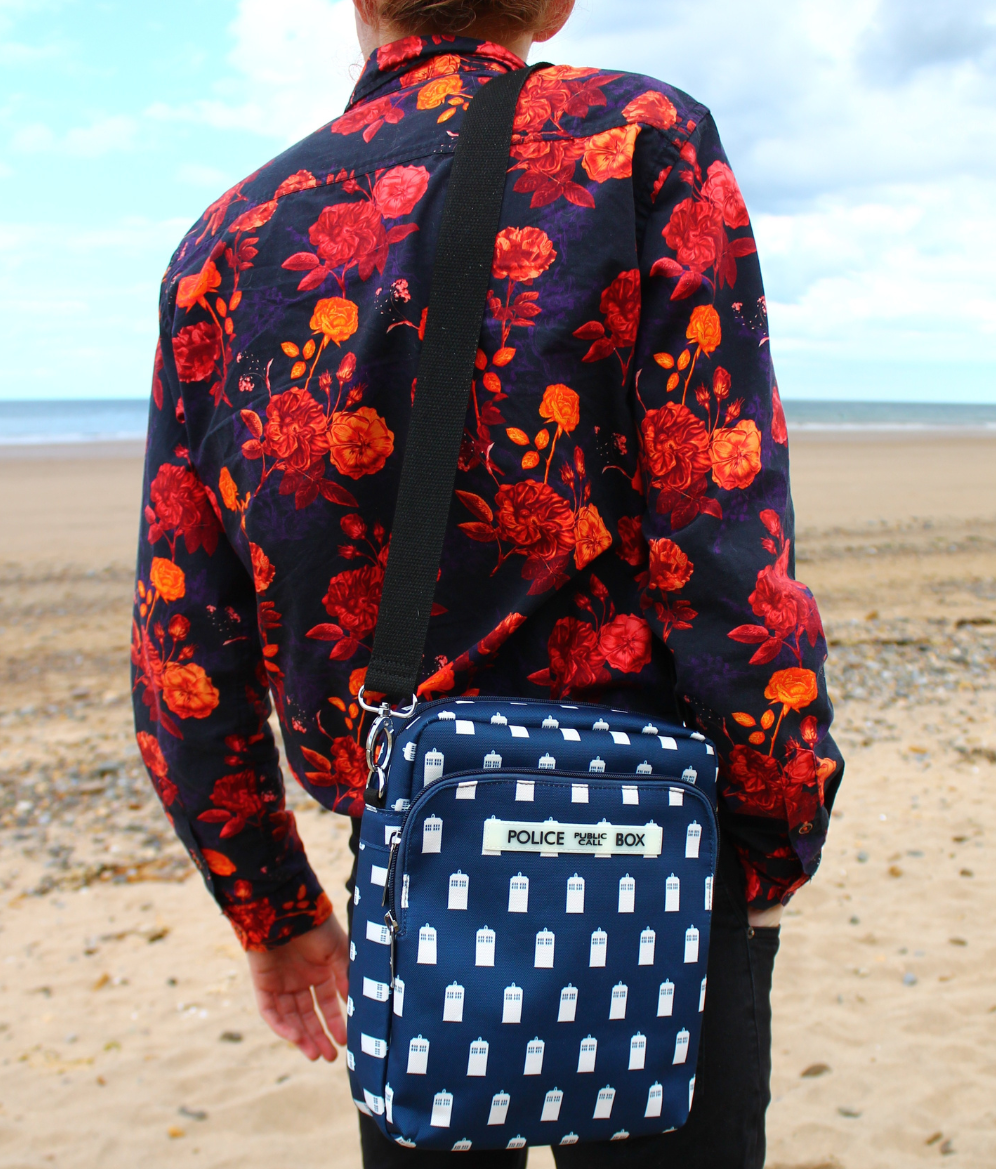 TARDIS Doctor Who Cross Body Bag - Doctor Who Messenger Satchel Bag ...