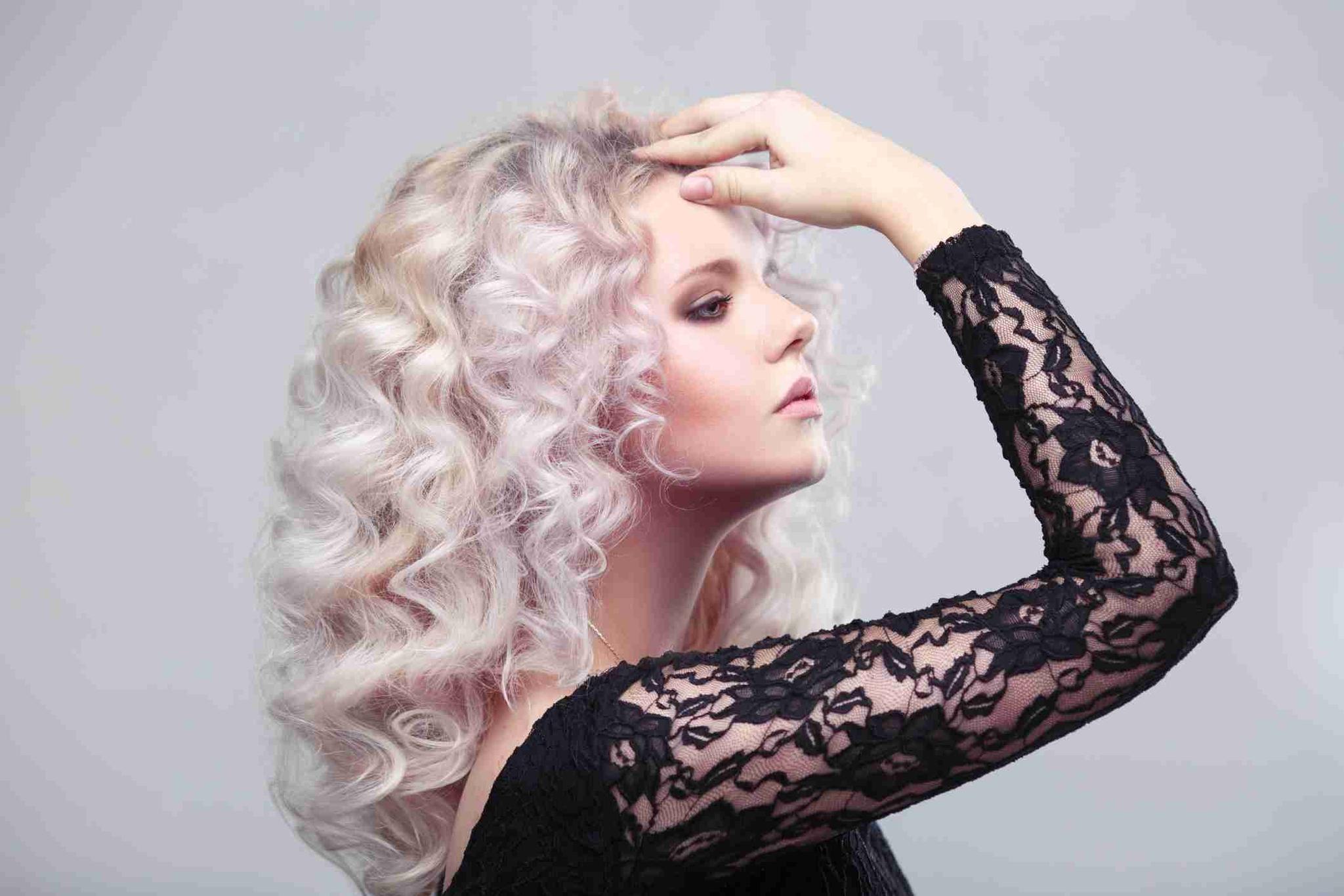 How to take care of your silver curly hair