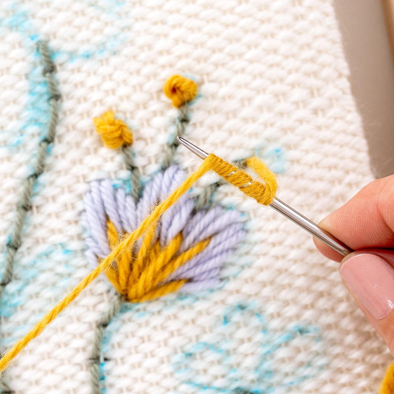 Chunky French Knots with Yarn - Learn How – Clever Poppy