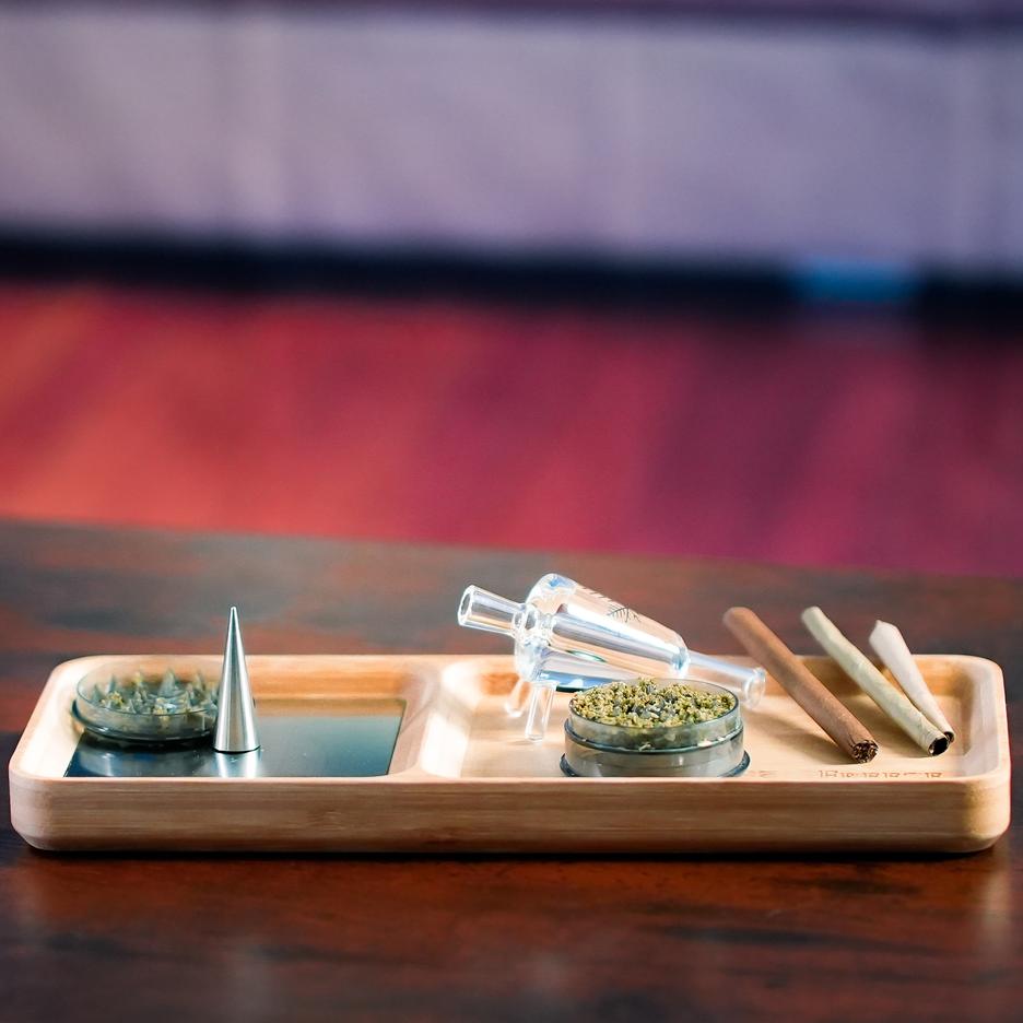Rolling Tray with Built-In Ashtray + Bowl Cleaner – The Freeze Pipe